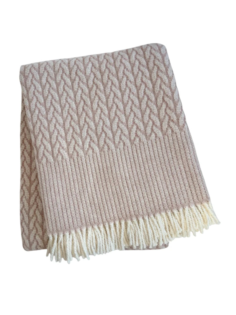 Cableknit Throw / Dusty Rose – Finch & Co